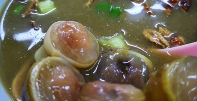 It Takes Balls to Try Soup Number 5! (Sup Torpedo) - SmartDory