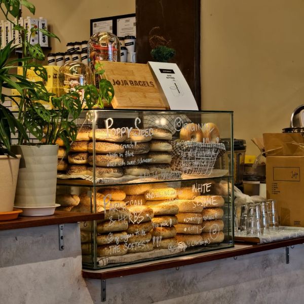 joja-bagel-glass-display - SmartDory